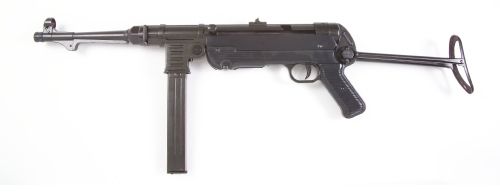 Famous German WWII Submachine Gun This world renowned submachine ...